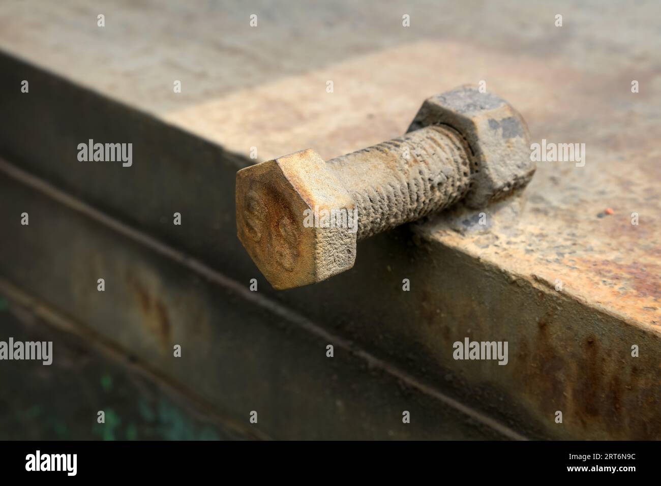 Oxidized rusty bolts Stock Photo - Alamy