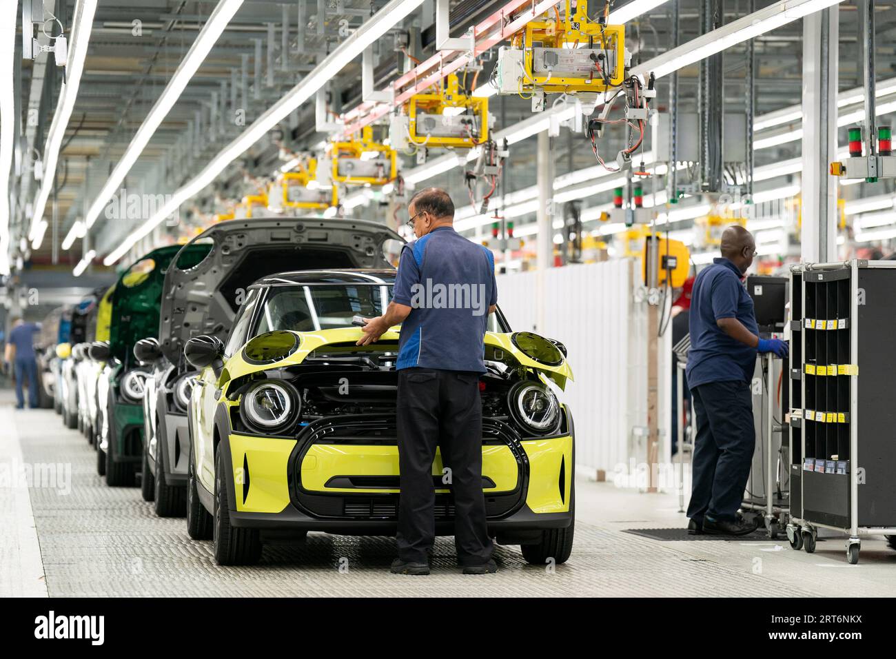 Electric mini oxford hi-res stock photography and images - Alamy