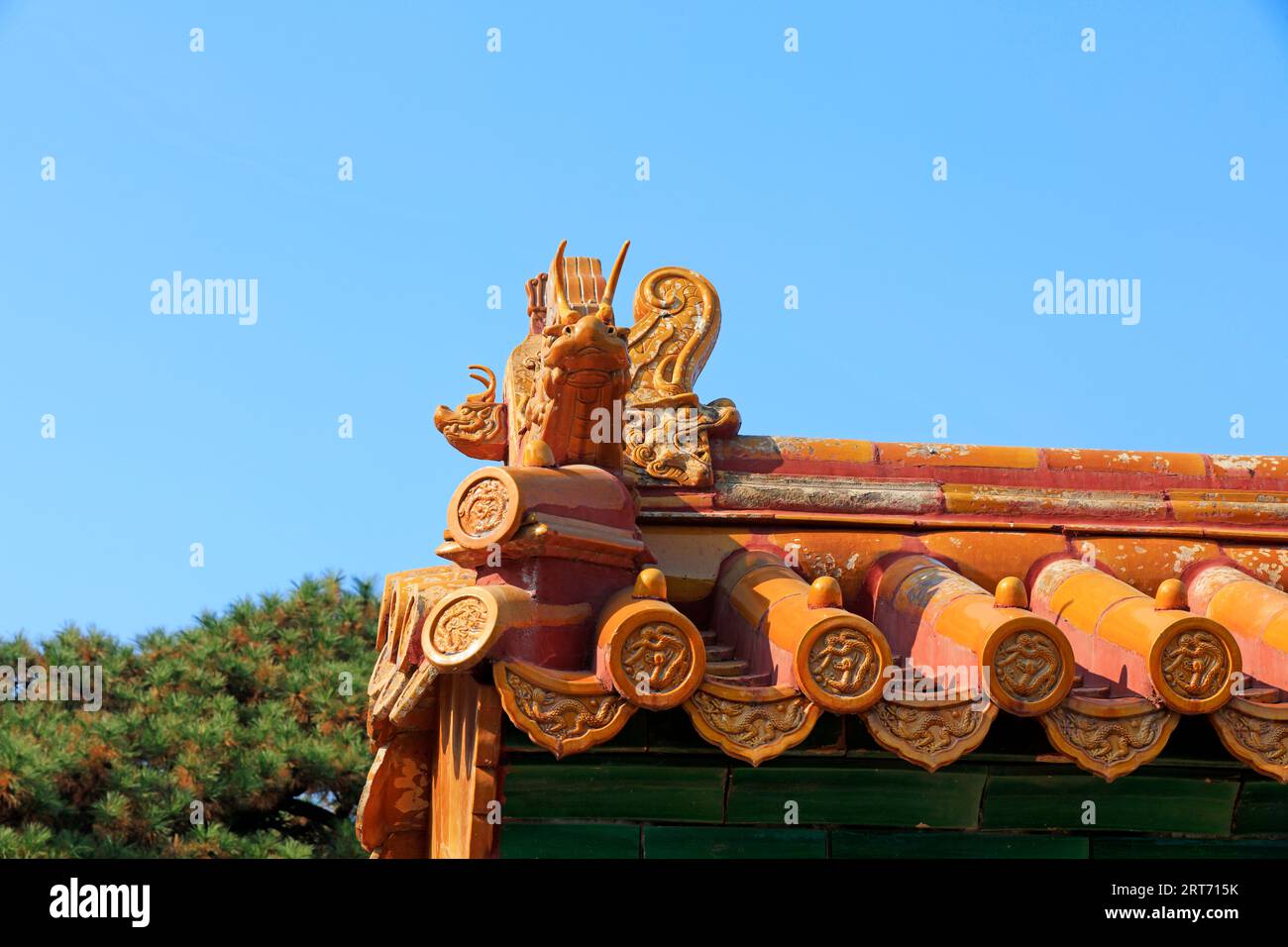 Dragon and Phoenix gate glazed tile sculpture, Qing Dynasty imperial ...