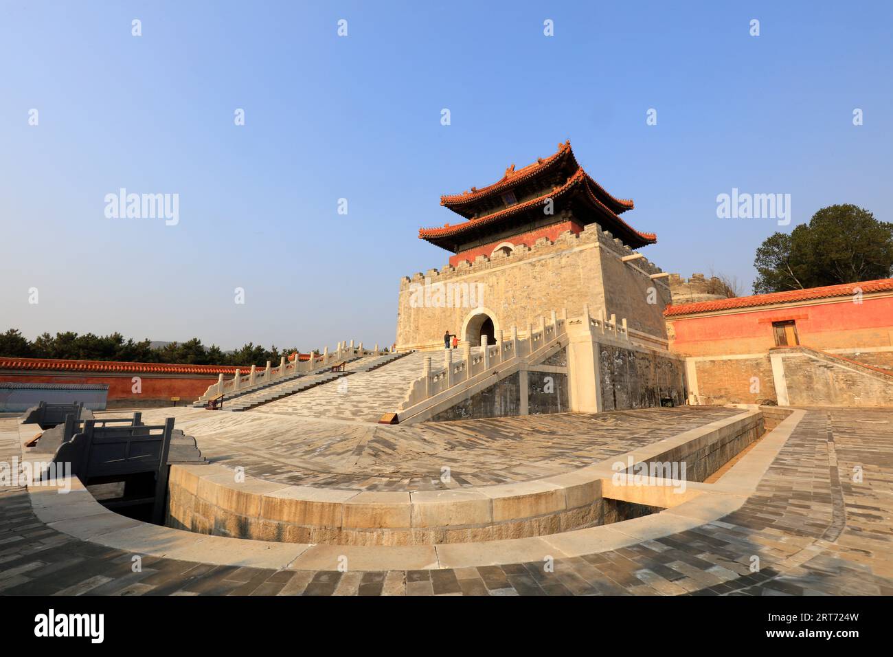 Ancient Chinese architectural scenery Stock Photo - Alamy