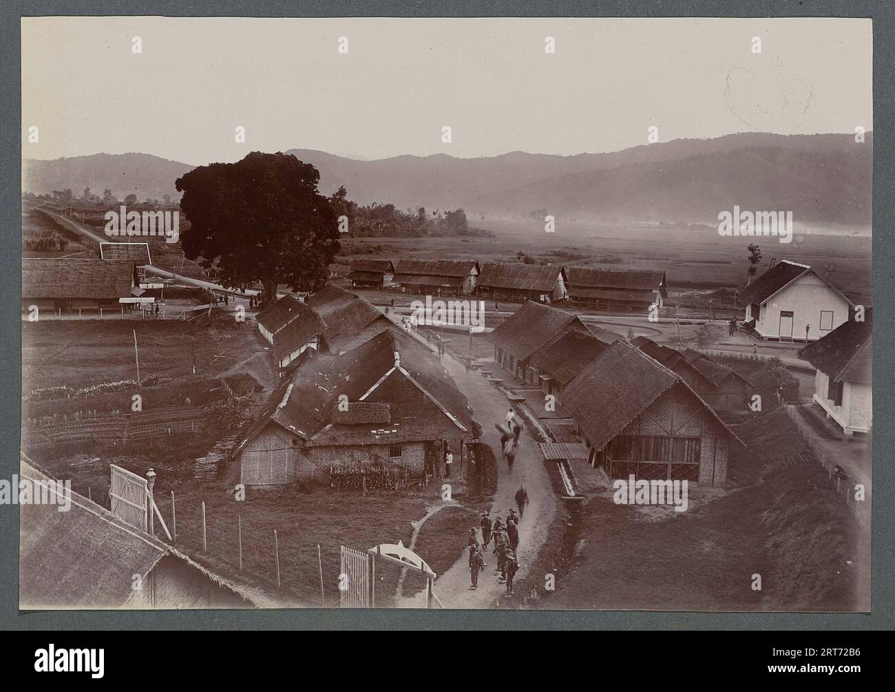 Colonial Dutch Empire in Indonesia, 1900, Houses in Takengon, anonymous ...