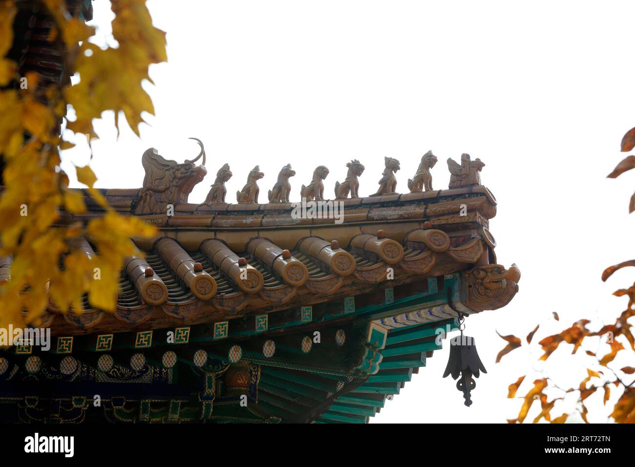 Architectural landscape of eaves of ancient temples in China Stock ...