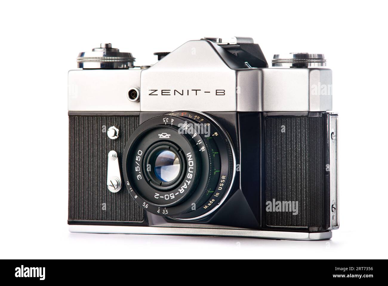 Moscow , RUSSIA - APRIL 27, 2020: Zenit-B - Old russian soviet 35 mm ...