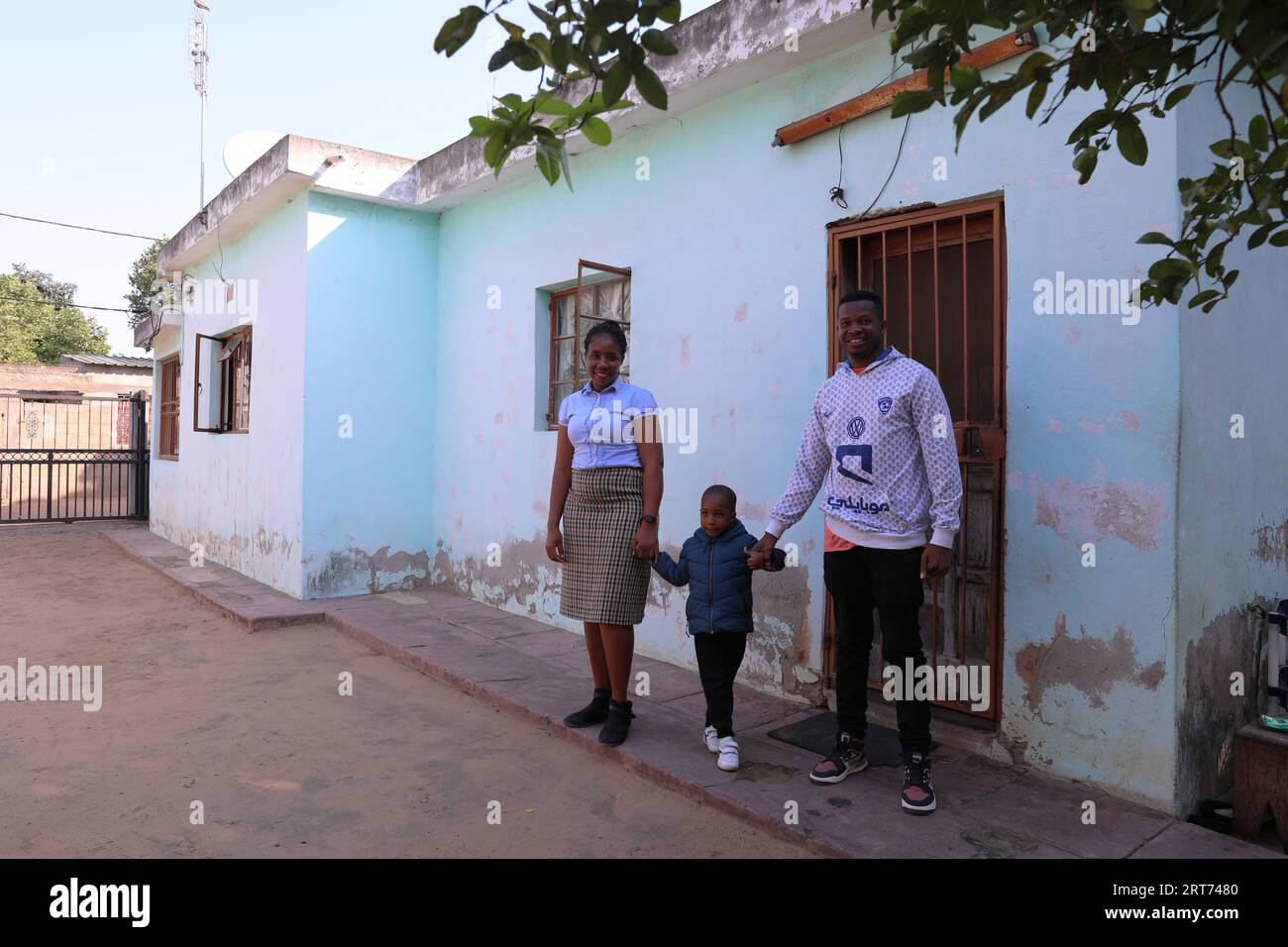 (230911) -- MAPUTO, Sept. 11, 2023 (Xinhua) -- Nunes Guardagea, his ...