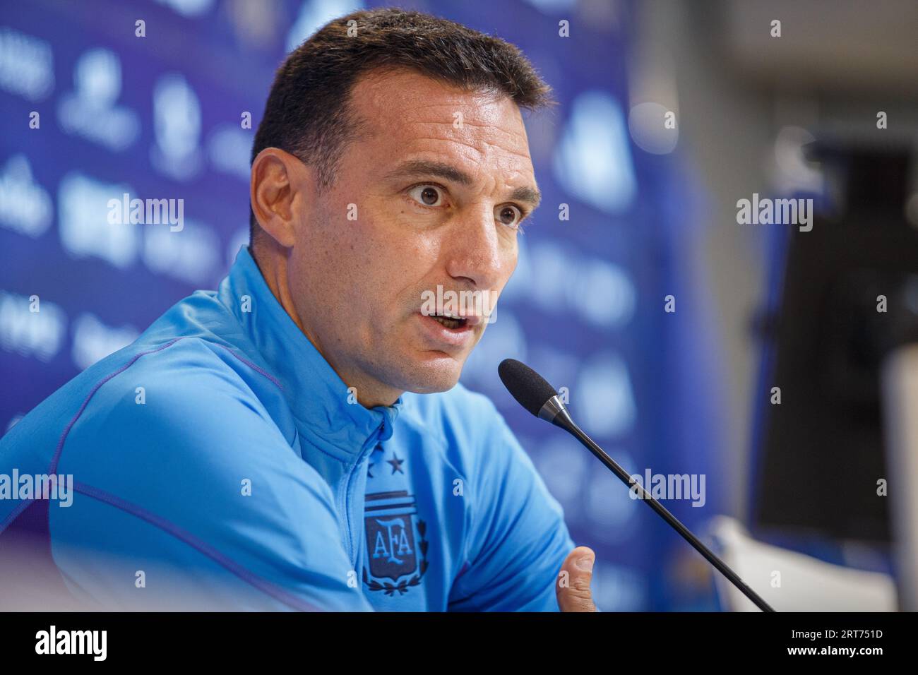 Lionel Scaloni press conference Stock Photo - Alamy