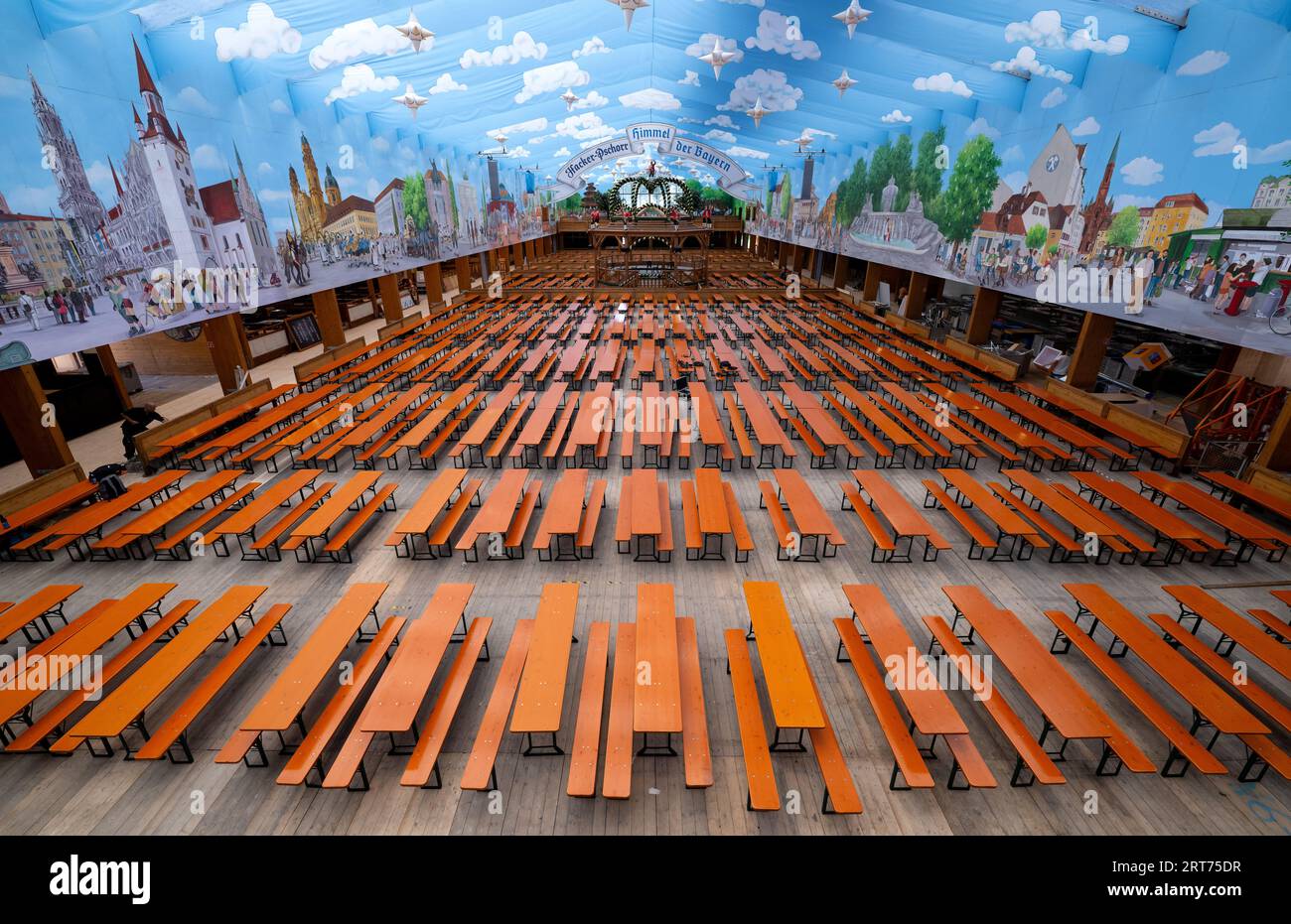 Hacker pschorr fixed tent hi-res stock photography and images - Alamy