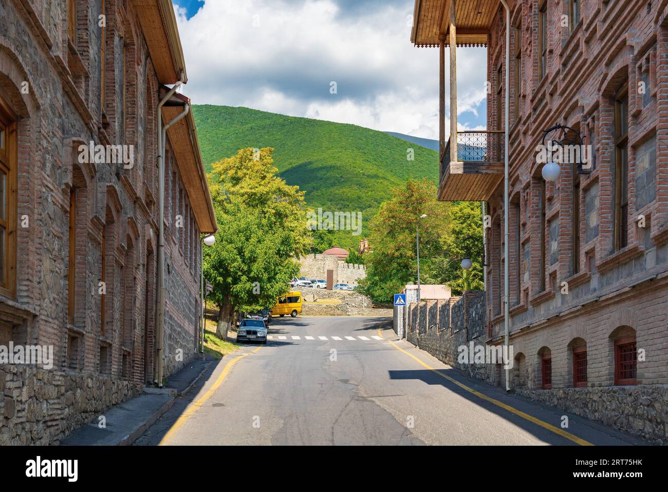 Shaki hi-res stock photography and images - Alamy