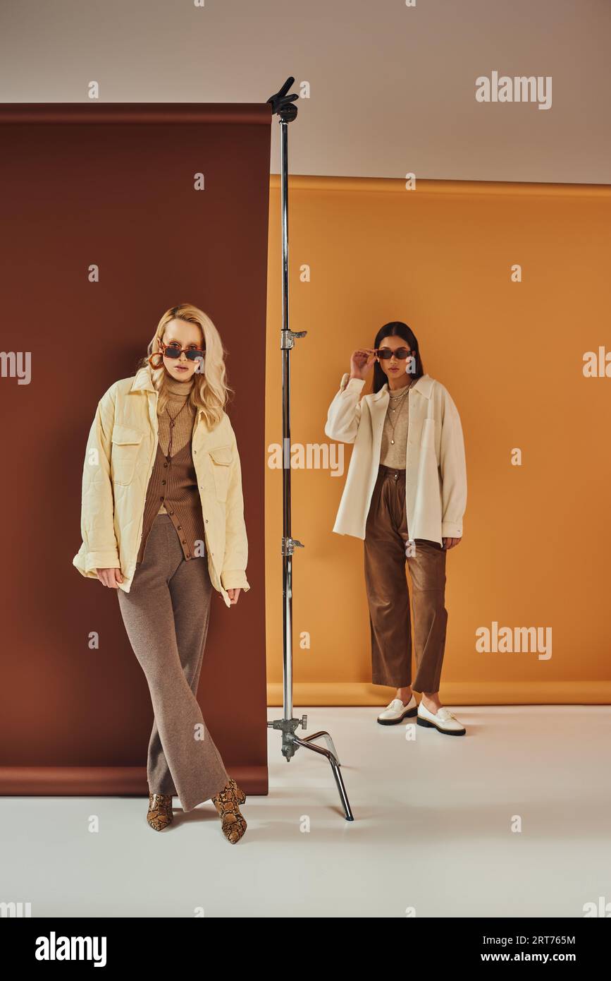 Duo color hi-res stock photography and images - Alamy