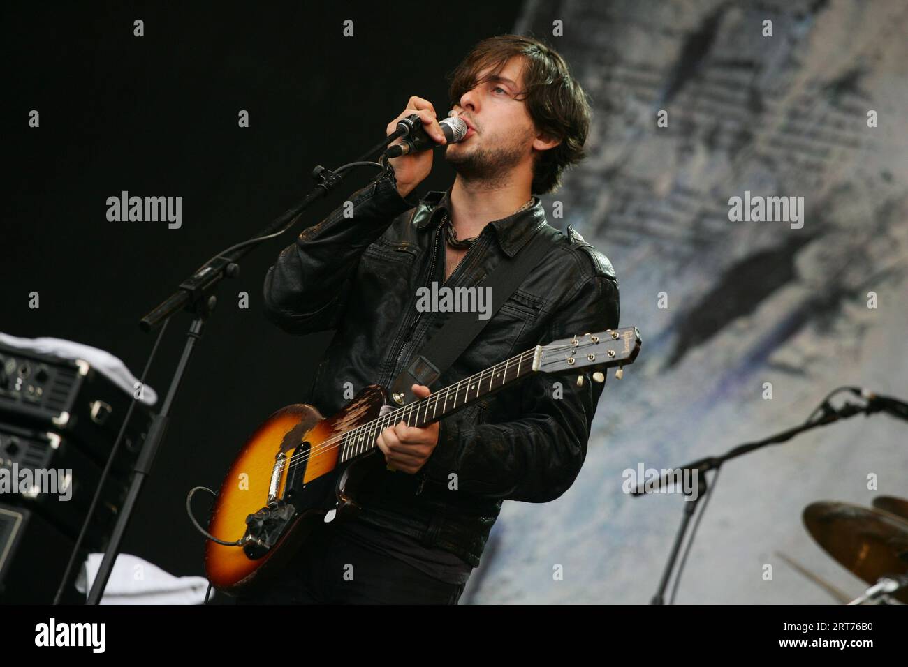 Dirty Pretty Things performing at Glastonbury Festival 2007 Stock Photo ...
