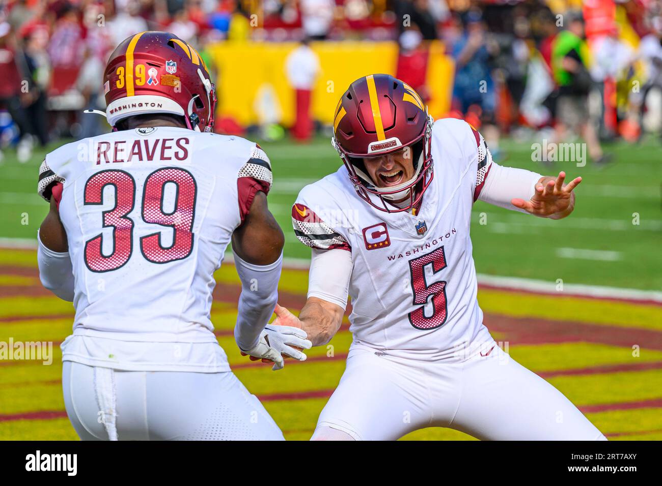 Landover, MD, USA. 10th Sep, 2023. Washington Commanders punter Tress ...