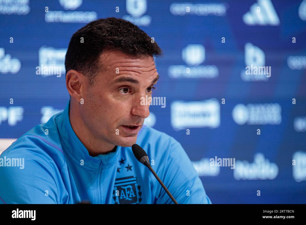 Lionel Scaloni press conference Stock Photo - Alamy