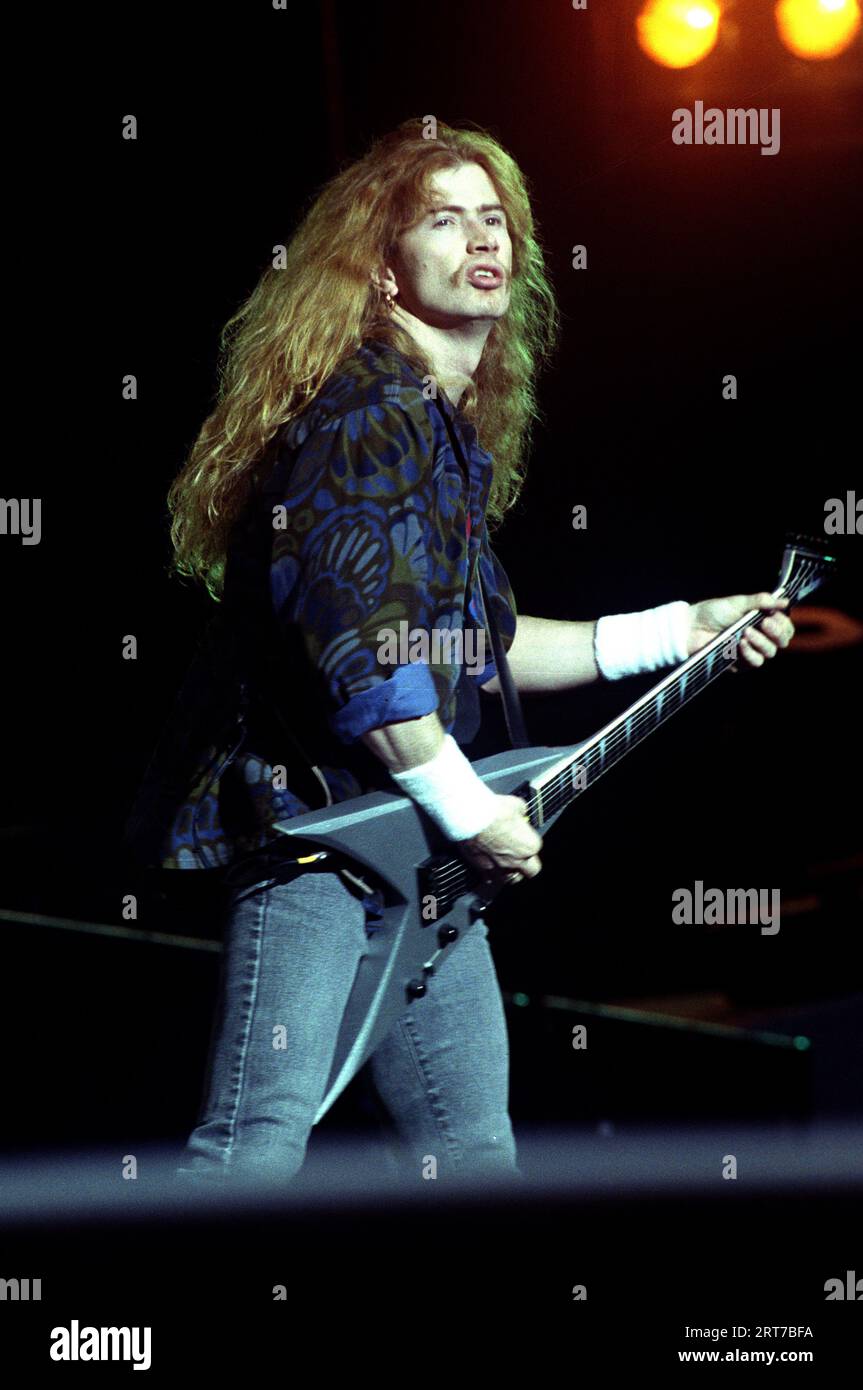 Dave mustaine 1993 hi-res stock photography and images - Alamy