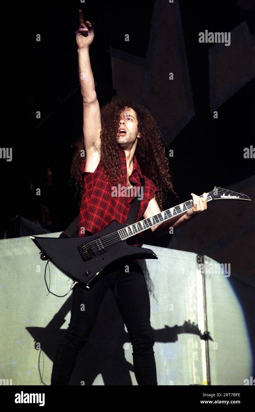 Marty friedman 1993 hi-res stock photography and images - Alamy