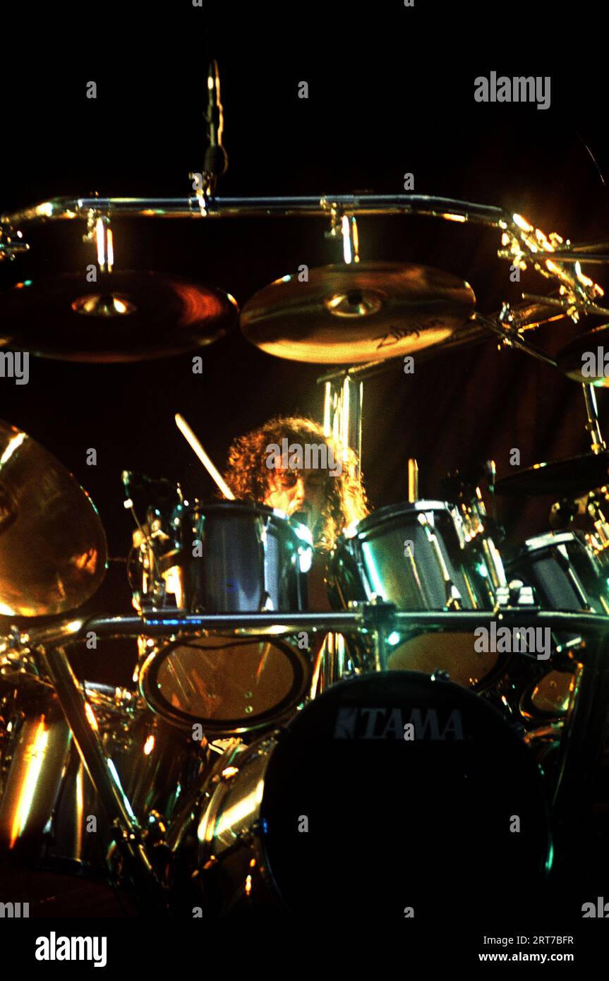 Nick menza photographs 1993 hi-res stock photography and images - Alamy