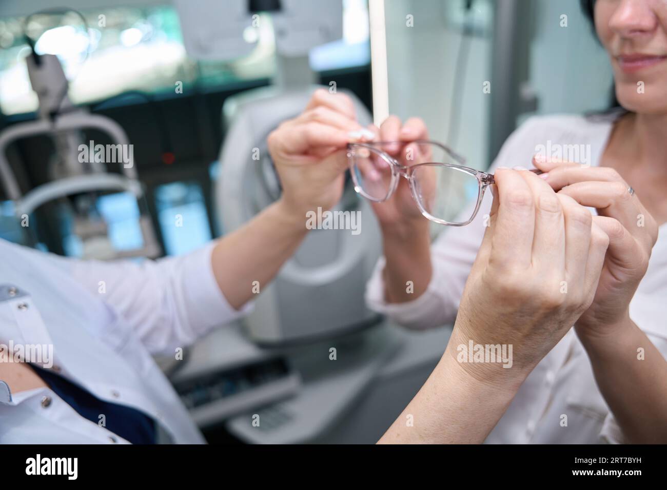 Optical dispenser hi-res stock photography and images - Alamy