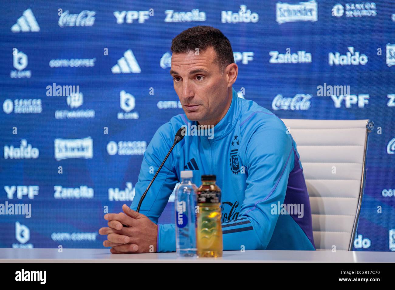 Lionel Scaloni press conference Stock Photo - Alamy