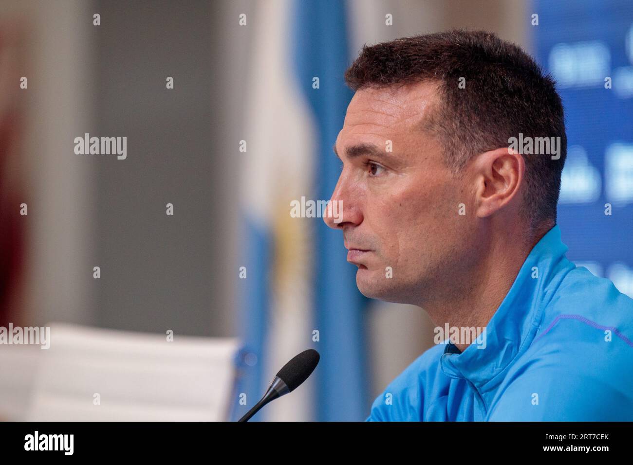 Lionel Scaloni press conference Stock Photo - Alamy