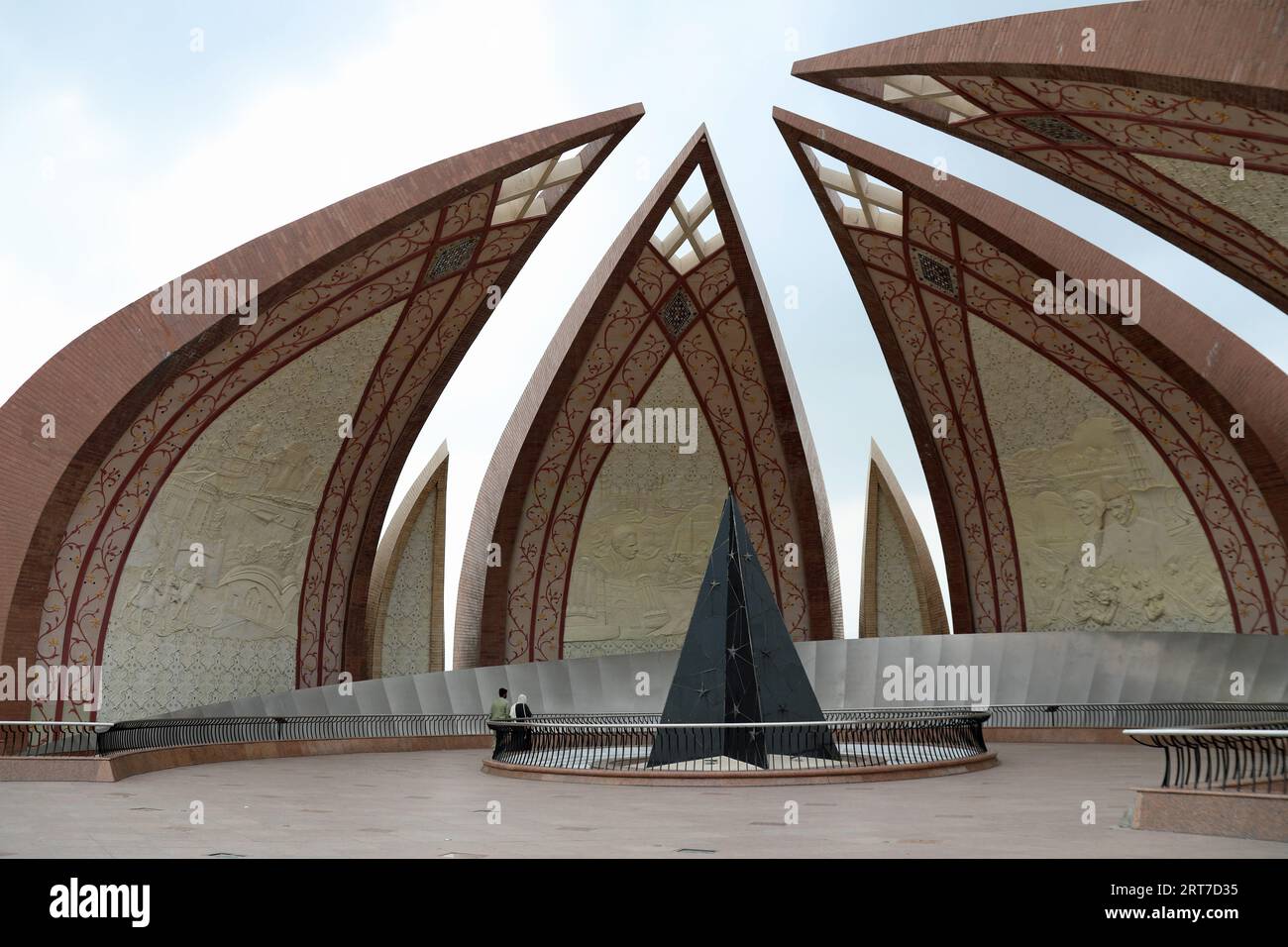 Pakistan Monument in Islamabad Stock Photo - Alamy