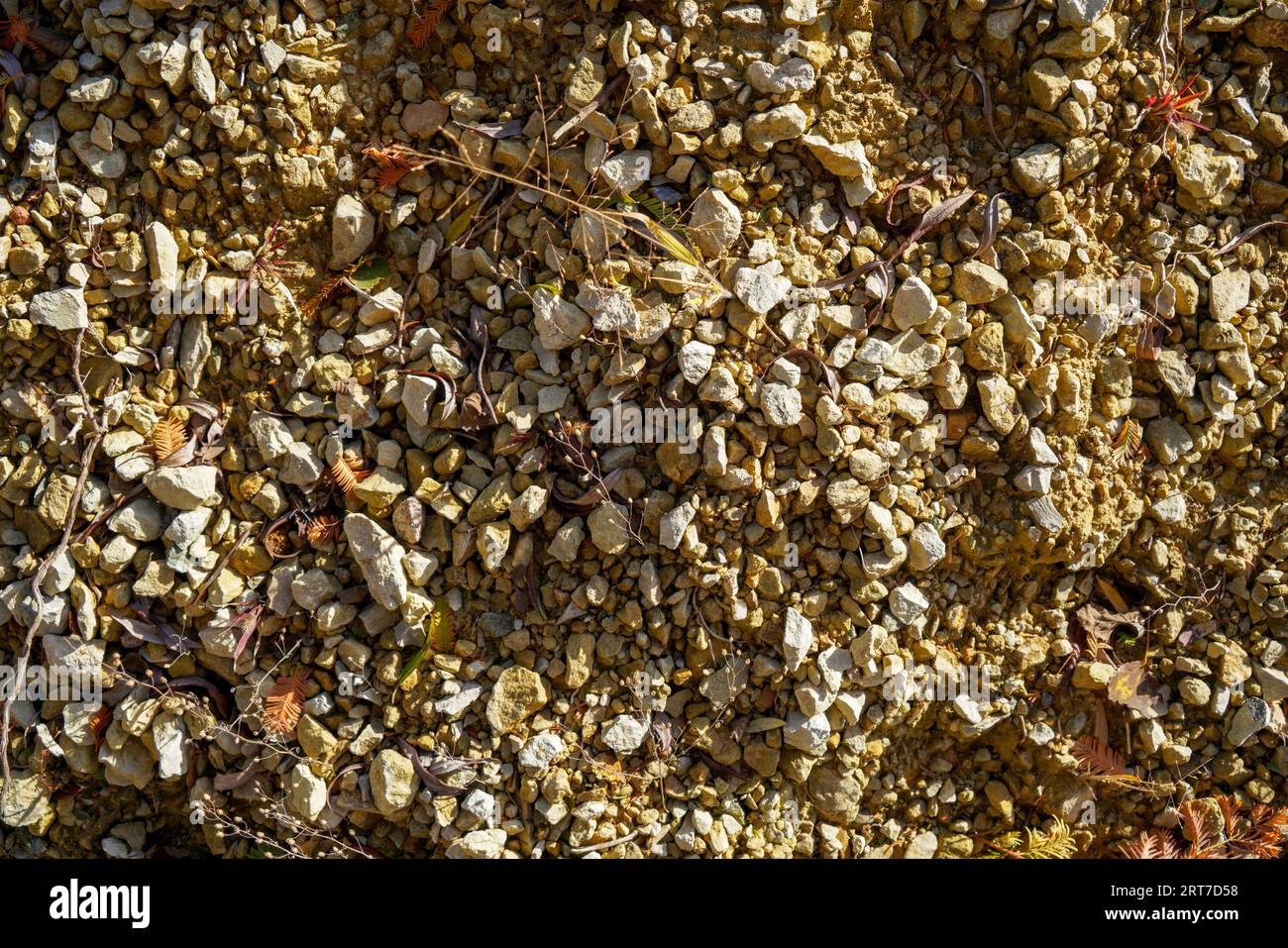 Soil from the quarry as a waste product and for versatile use in the ...