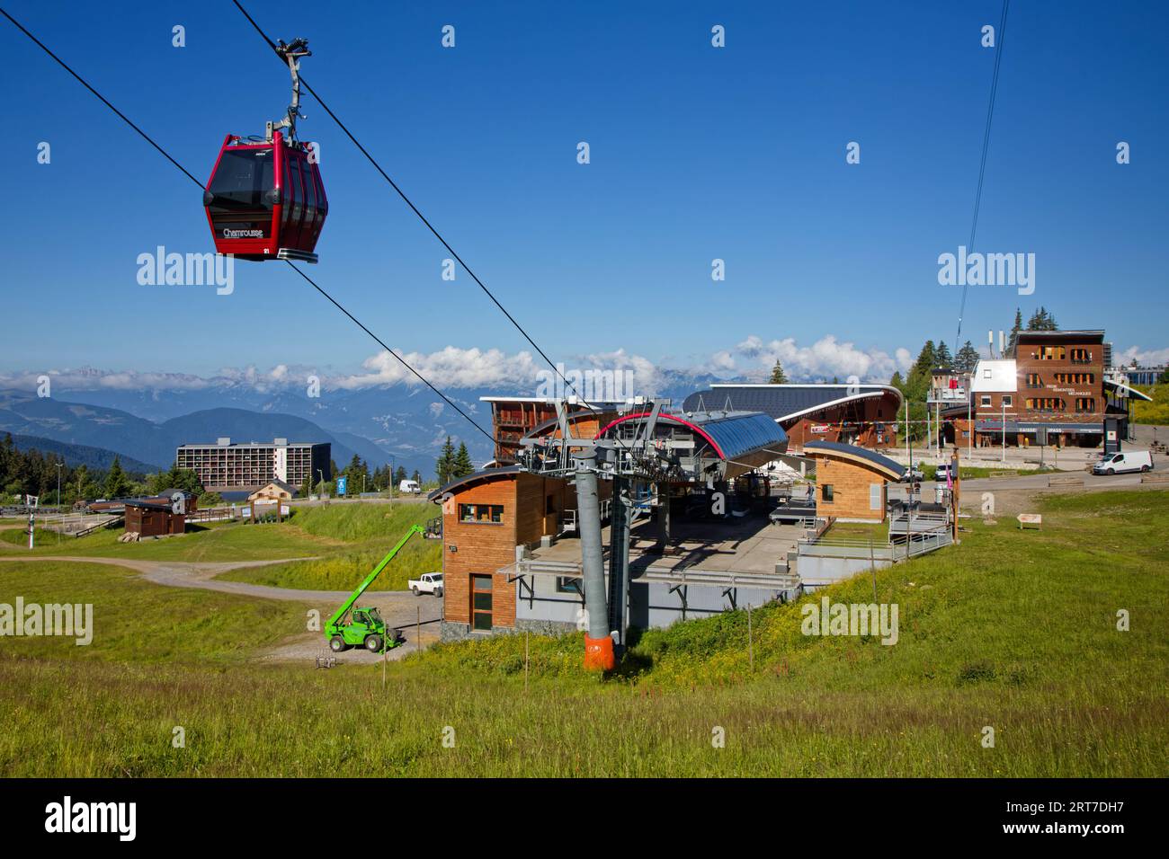 CHAMROUSSE, FRANCE, July 4, 2023 : Main cable-car at the start in Le ...
