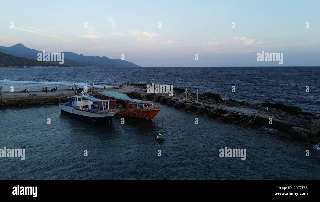 Aerial fishing boats sail fish hi-res stock photography and images - Alamy