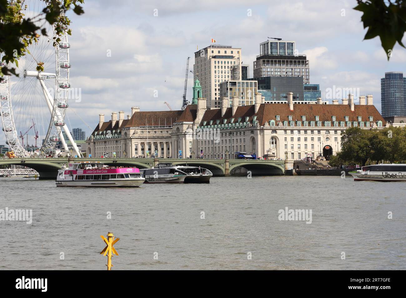London Marriott Hotel County Hall, London Eye and Westminster bridge ...