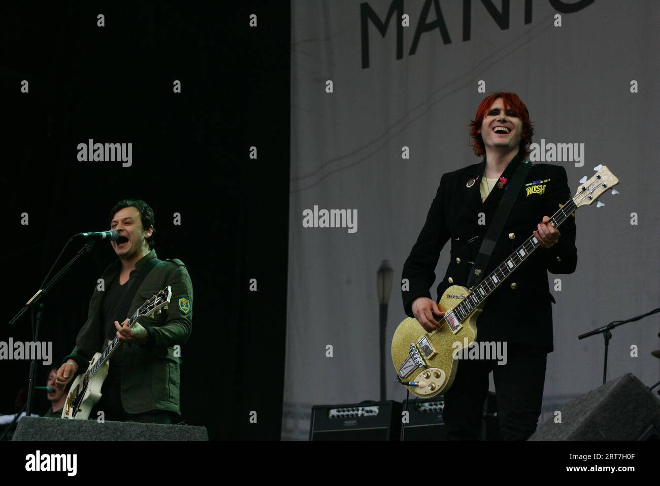 Manic Street Preachers performing at Glastonbury Festival Stock Photo ...