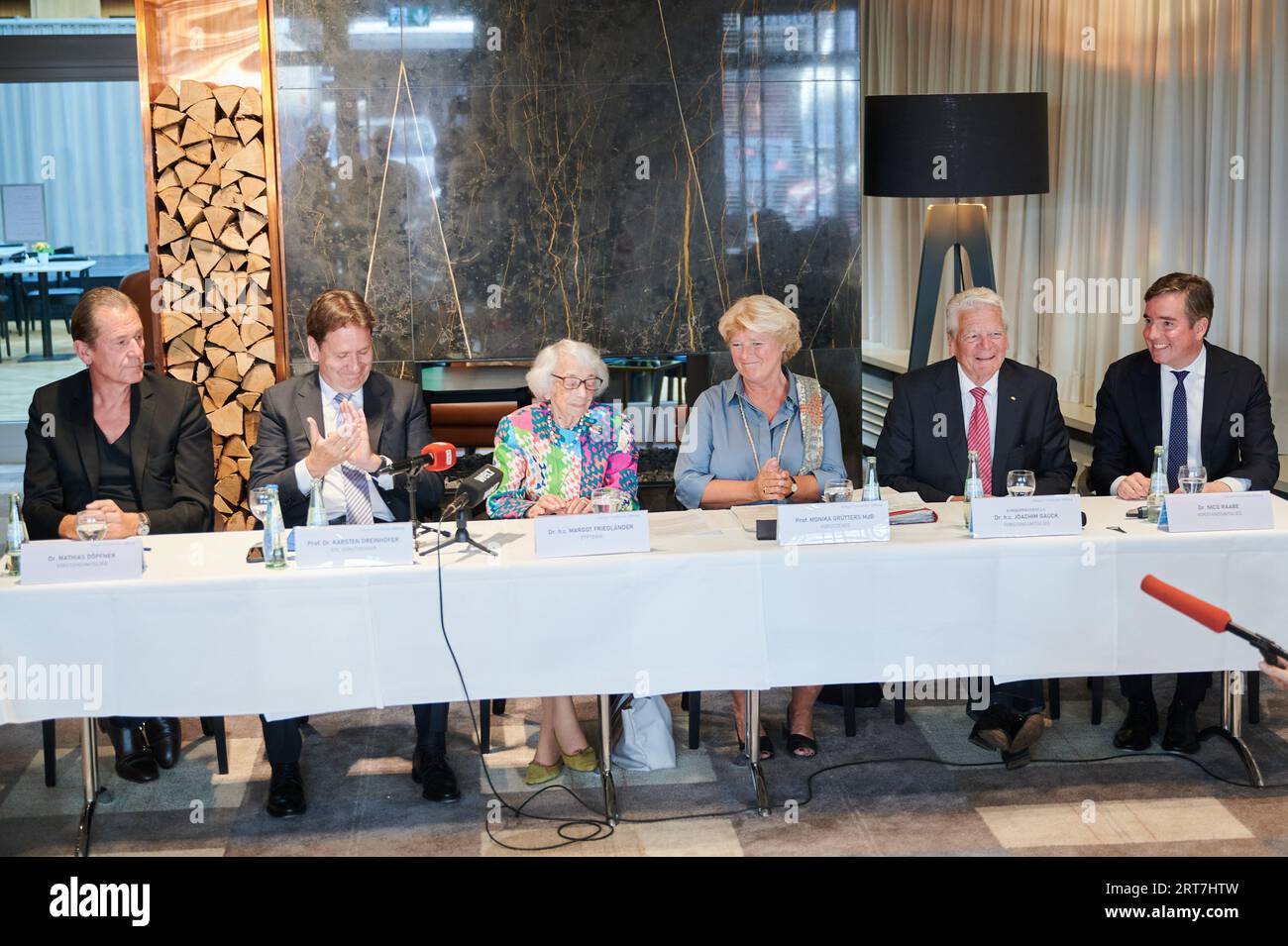 Dreinhofer hi-res stock photography and images - Alamy