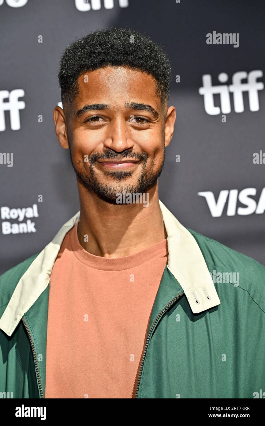 Alfred enoch the critic hi-res stock photography and images - Alamy