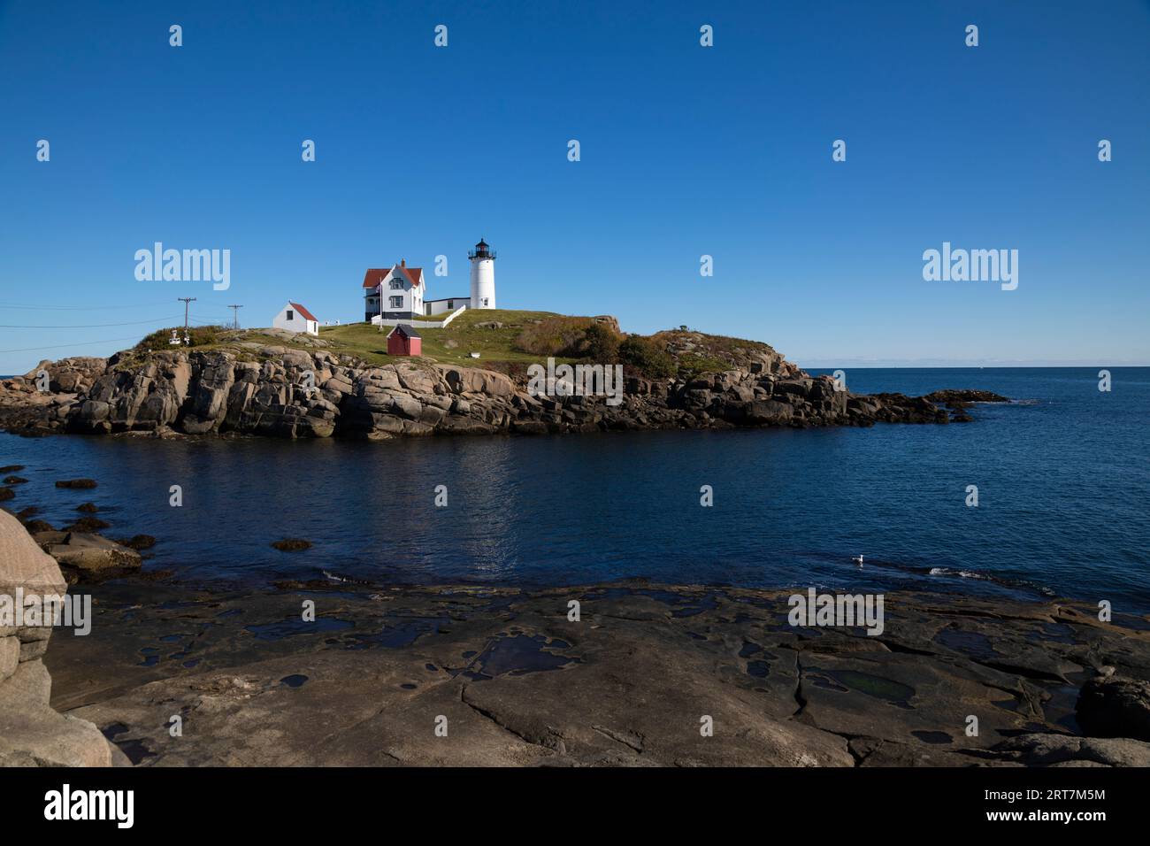 Nubble island york beach hi-res stock photography and images - Alamy