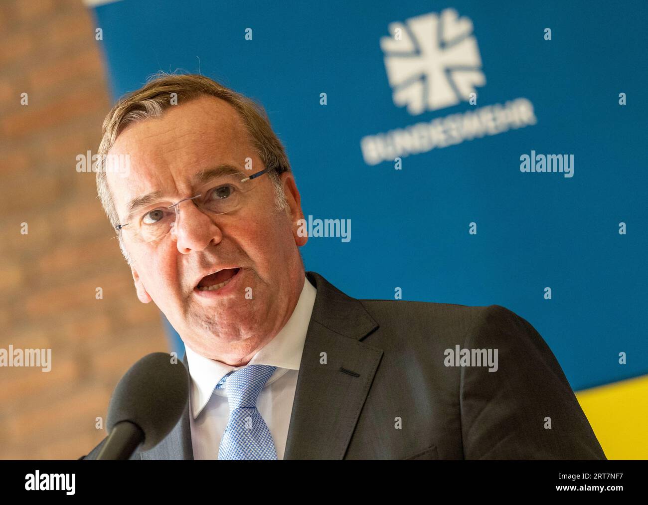 Cologne, Germany. 11th Sep, 2023. German Defense Minister Boris ...