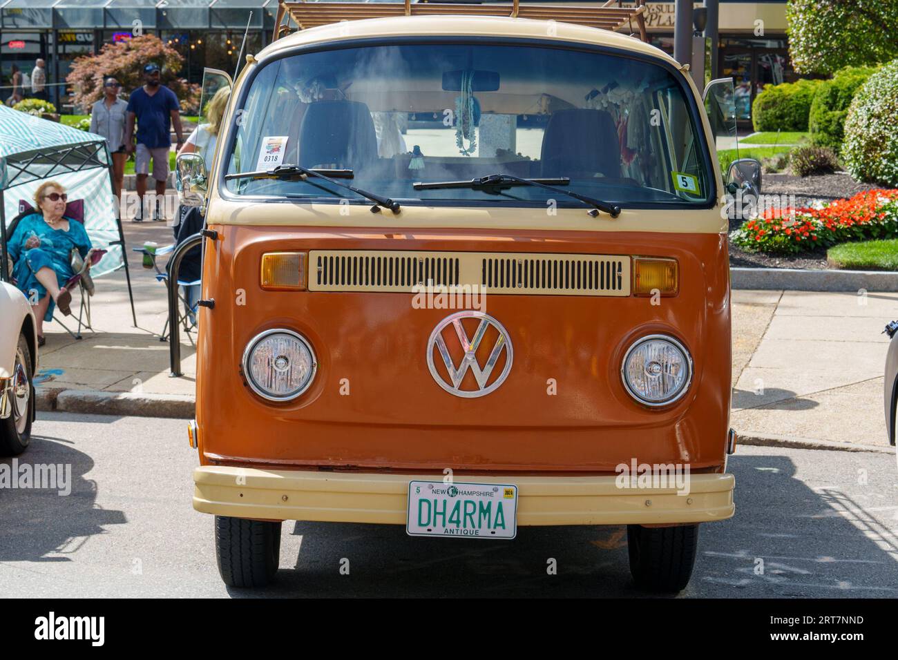 A front view of an orange, vintage Volkswagen van Stock Photo - Alamy
