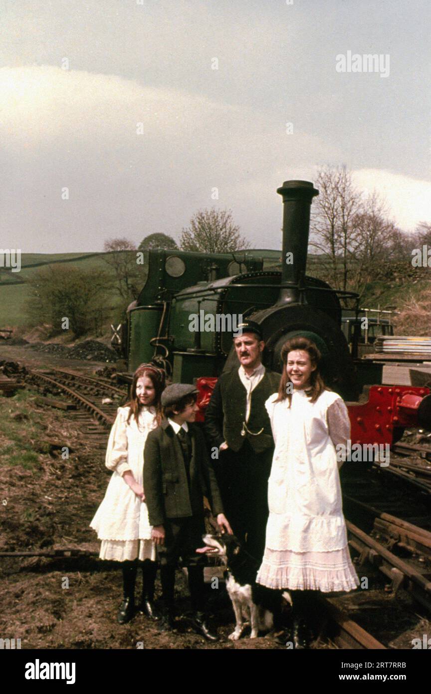 Sally Thomsett, Gary Warren, Bernard Cribbins, Jenny Agutter, "The ...