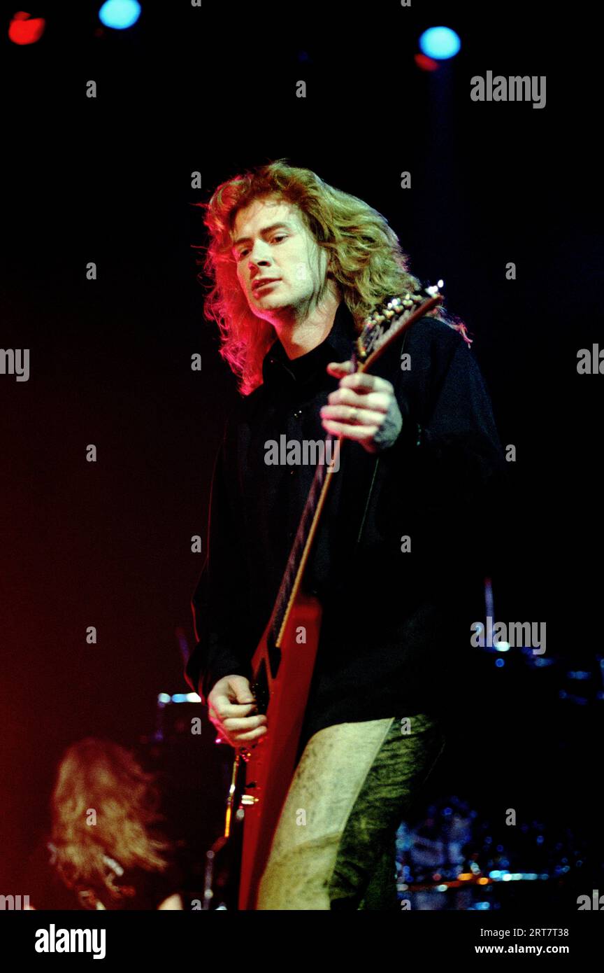 Dave mustaine images hi-res stock photography and images - Alamy