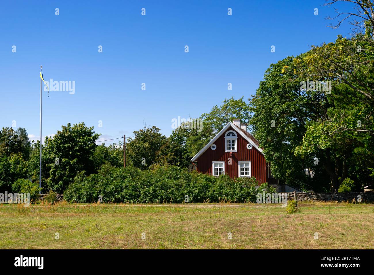 Traditional typical vintage swedish red house home architecture ...