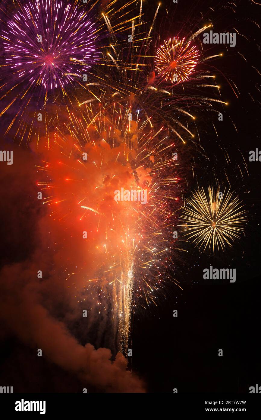 Fireworks explosive material hi-res stock photography and images - Alamy