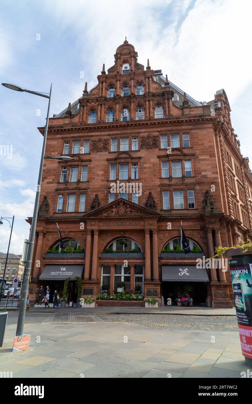 Waldorf astoria caledonian hotel hi-res stock photography and images ...
