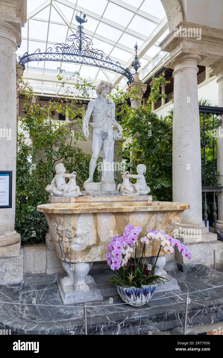 Miami, Florida - August 25th, 2023: Statue in The Vizcaya Museum and ...