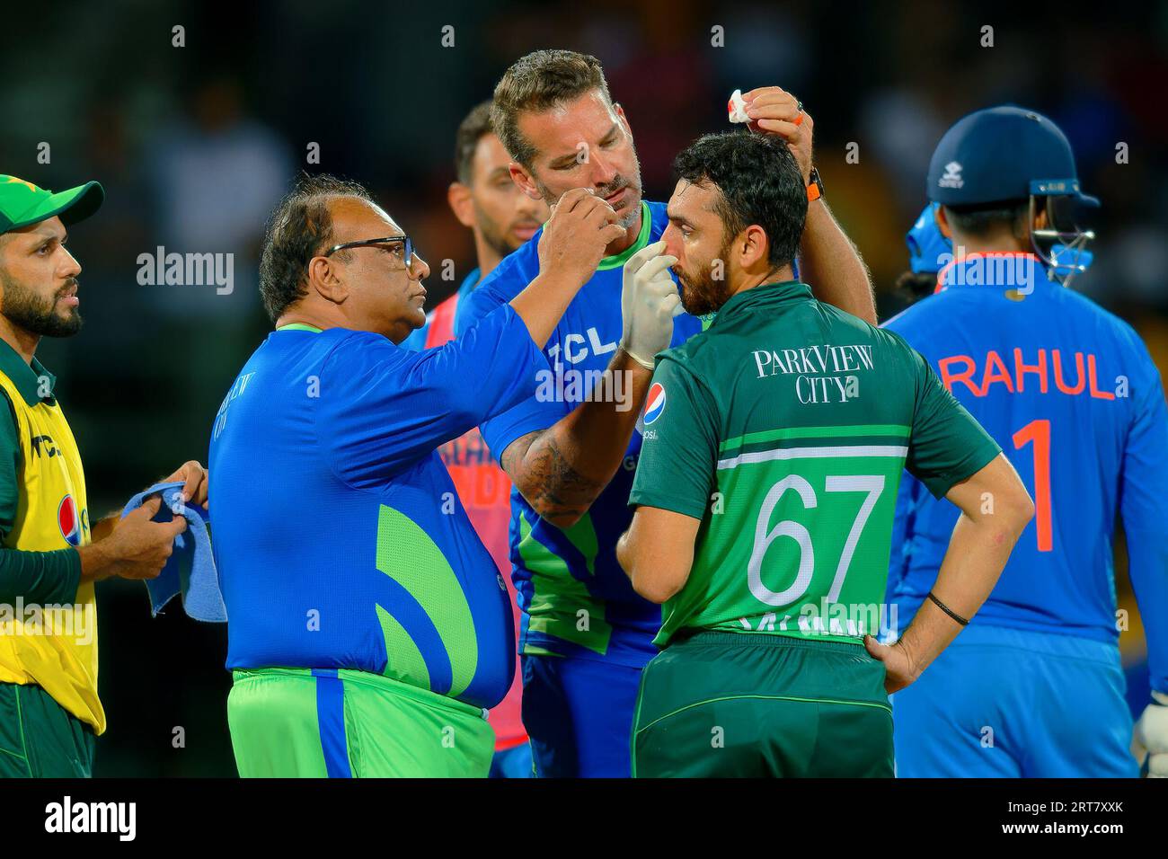 Cricket injury hi-res stock photography and images - Alamy