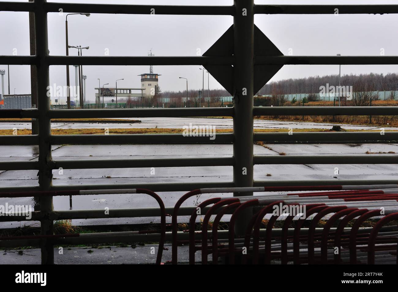 border, Cold War, border checkpoint Helmstedt-Marienborn, crossing, DDR ...
