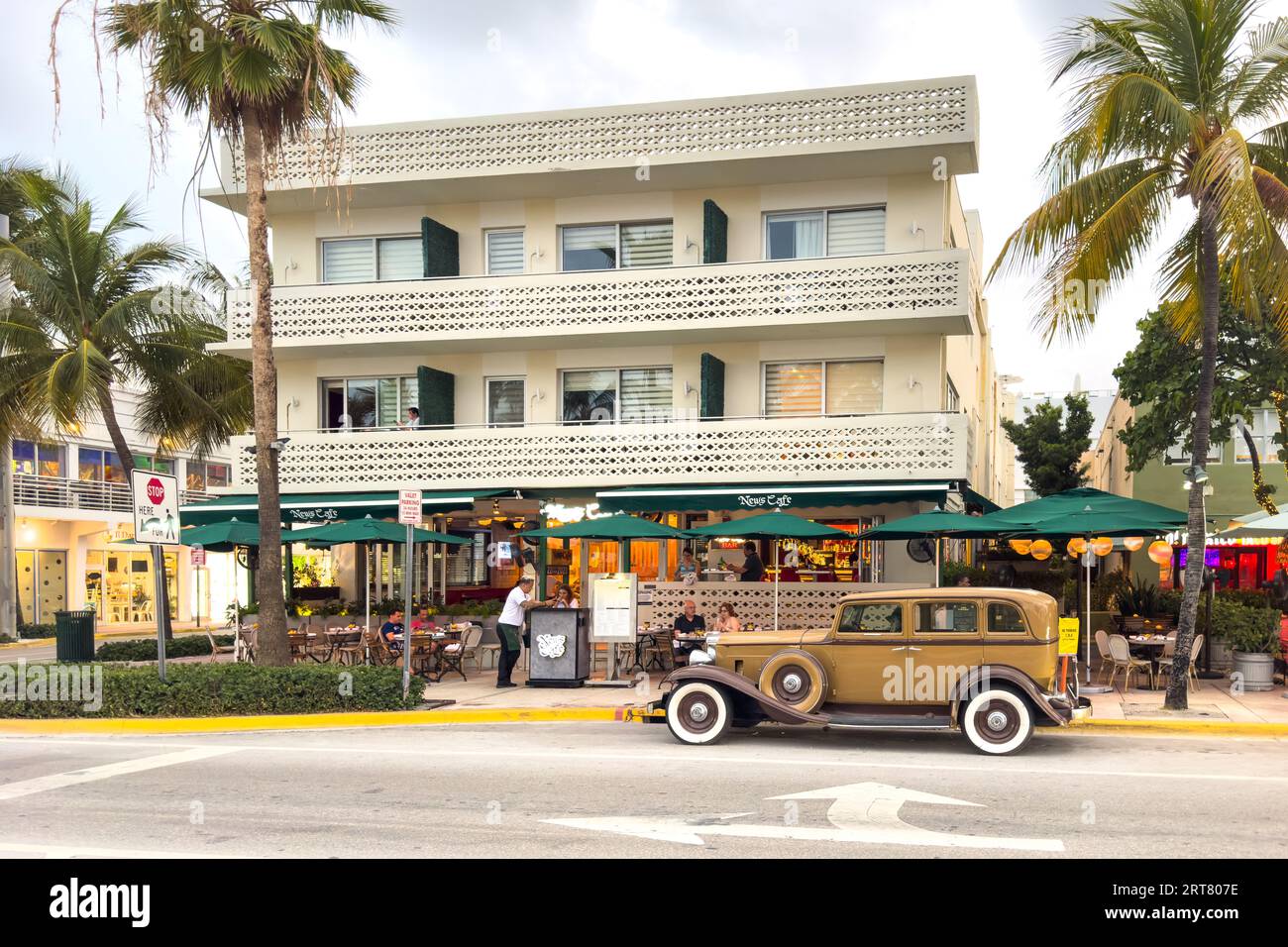 Historic Miami Beach Restaurants 10 Famous Restaurants In Miami Beach
