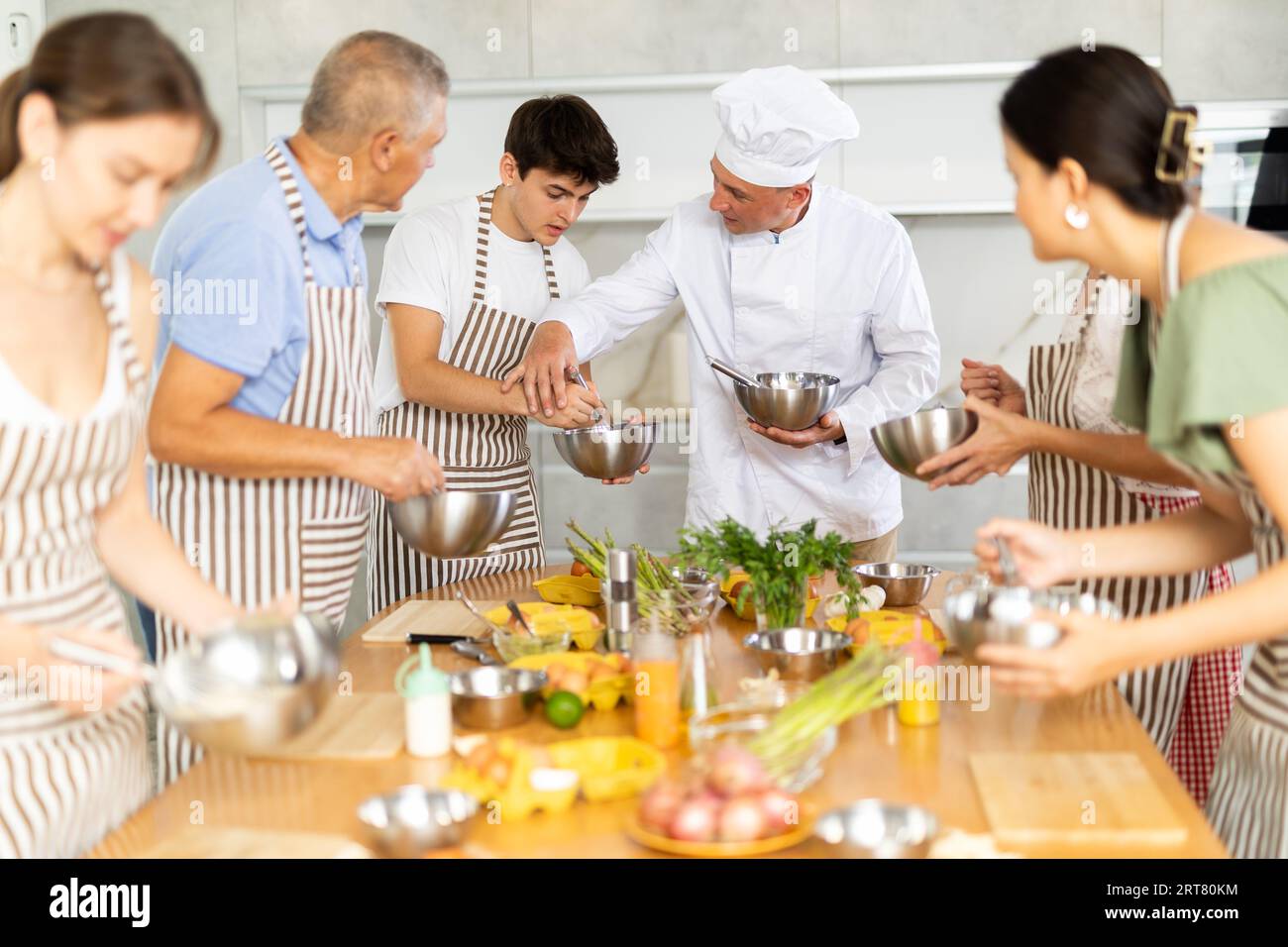 Culinary classes hi-res stock photography and images - Alamy