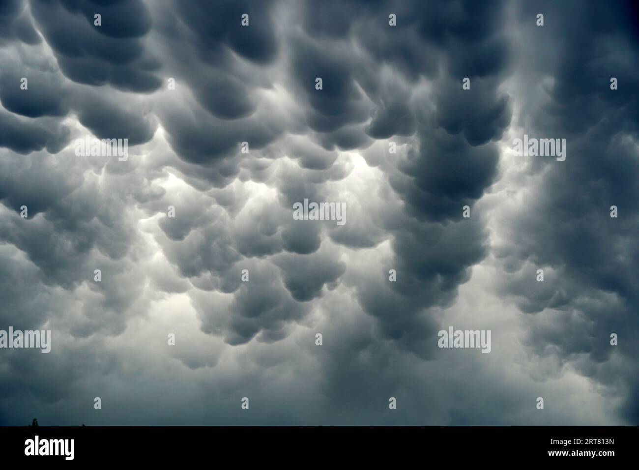 Mammatus Storm Clouds Stock Photo - Alamy