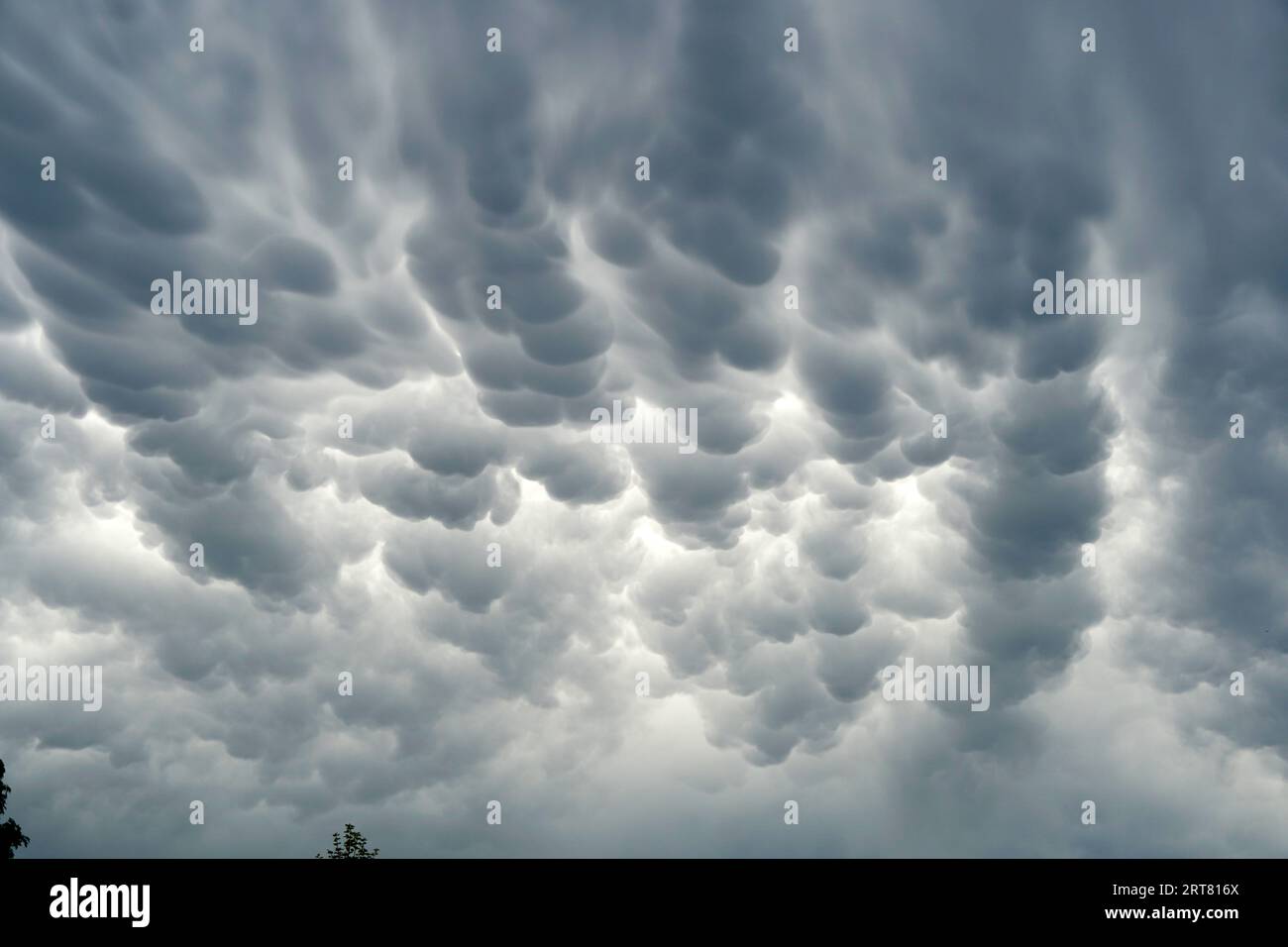 Mammatus Storm Clouds Stock Photo - Alamy