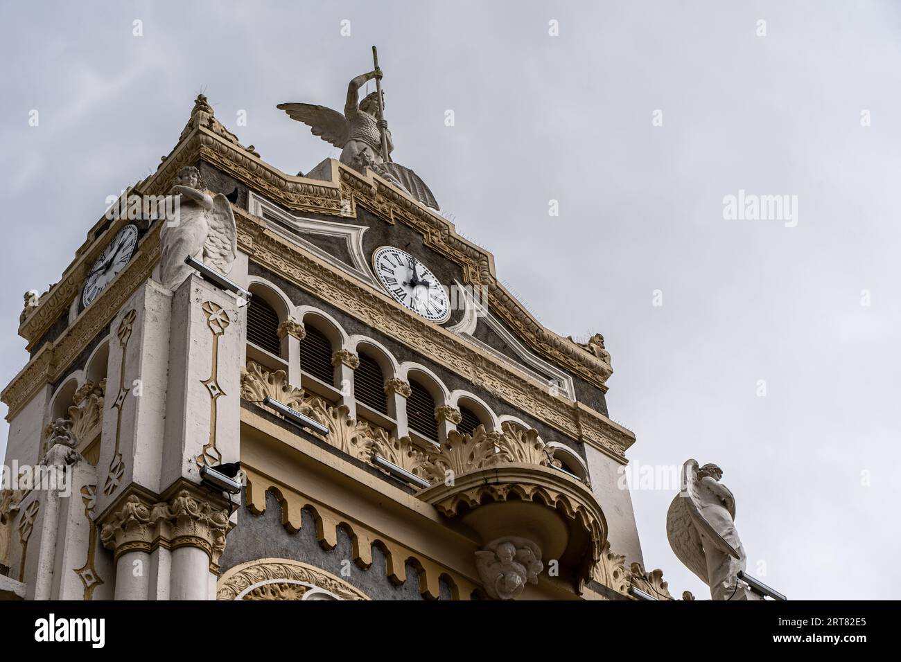The beautiful Basilica of Our Lady of the Angels in Cartago Costa Rica ...
