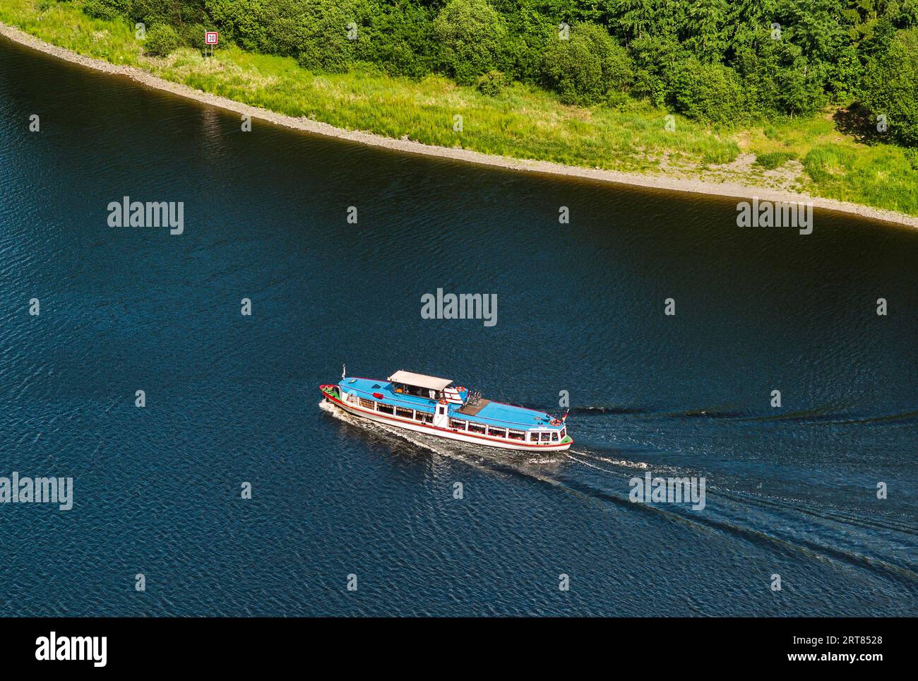 The Bleilochtalsperre is a dam in Thuringia that impounds the Saale. It ...