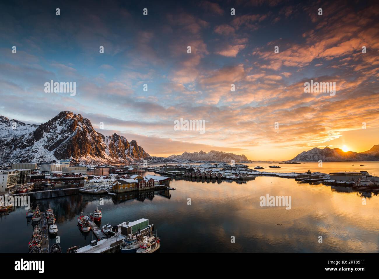 View over the port of Svolvaer on the Lofoten islands in colorful early ...