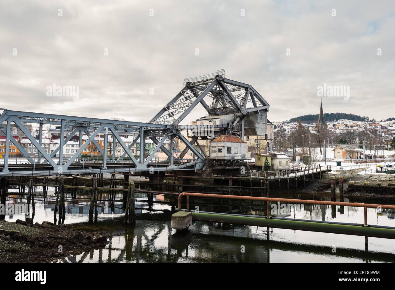 The lifting bridge Skansen jernbanebru in the port of Trondheim on ...