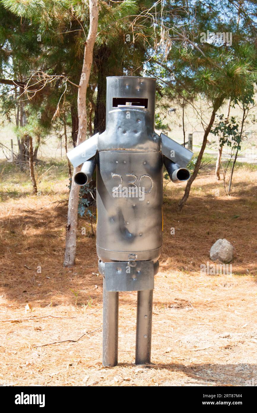 An Australian rural post box built to look like Australian bushranger ...