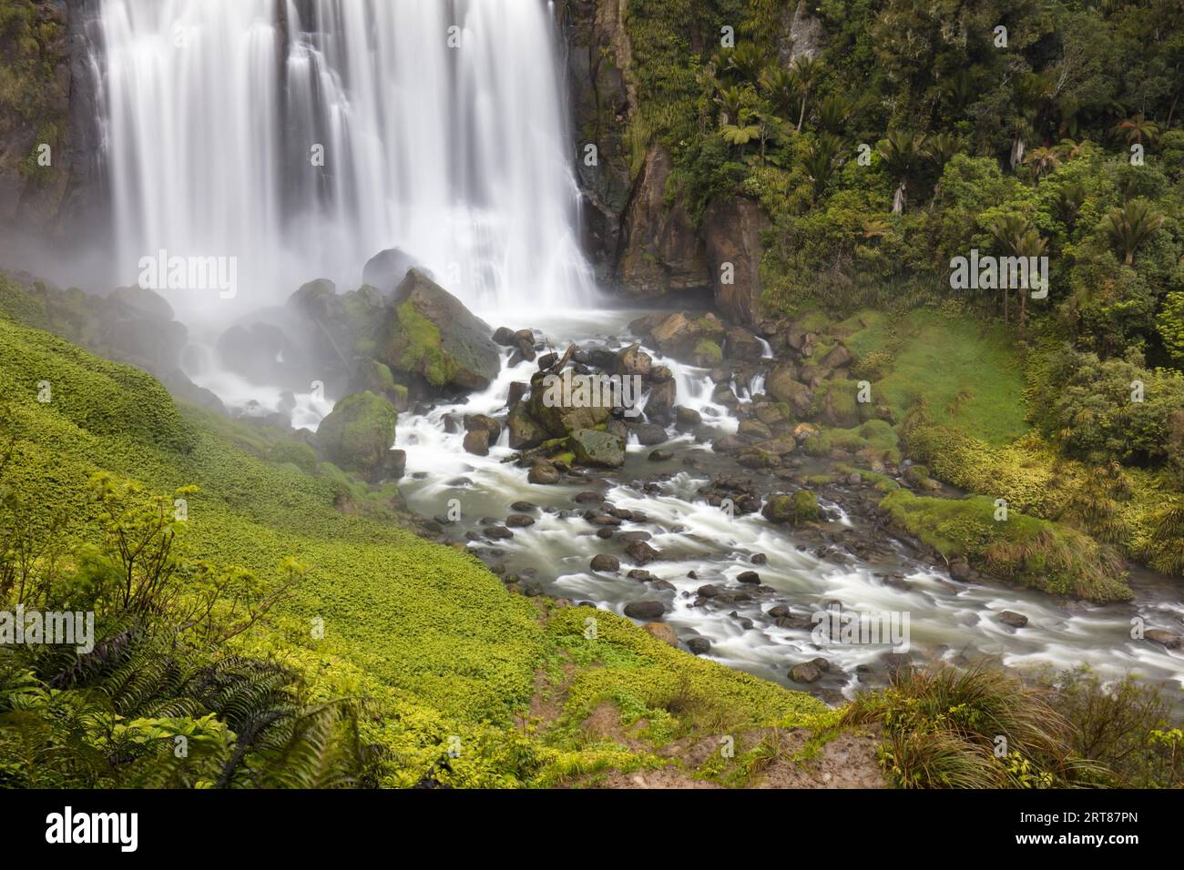 Heavy flow hi-res stock photography and images - Alamy
